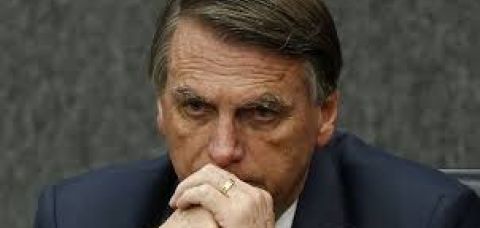 Bolsonaro, generais e almirante podem perder postos e patentes